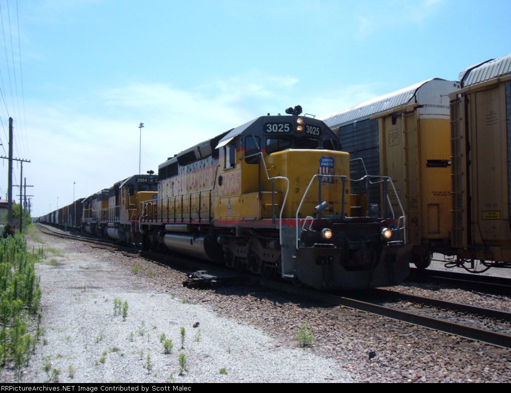 UP 3025, 2964 & 2992